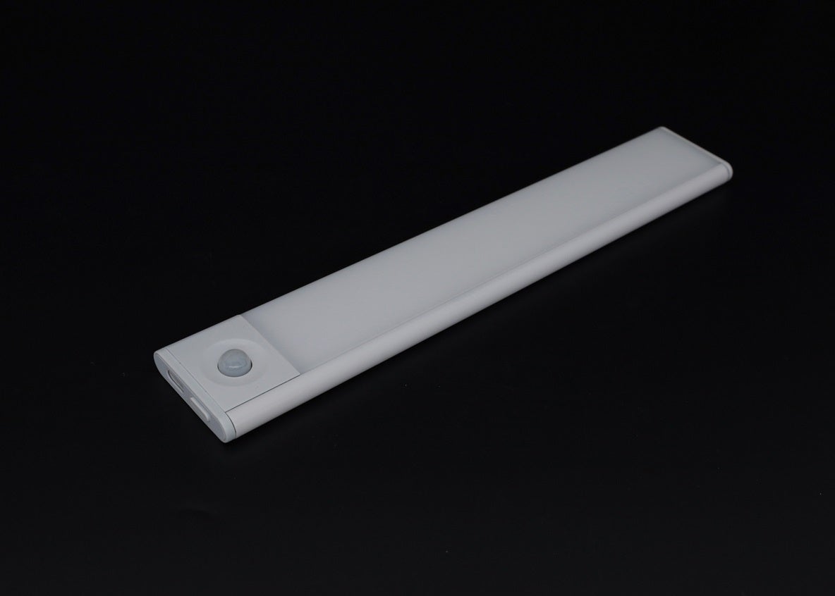 Lampe LED réglette 400 mm, avec détecteur de présence, autonome sur ...