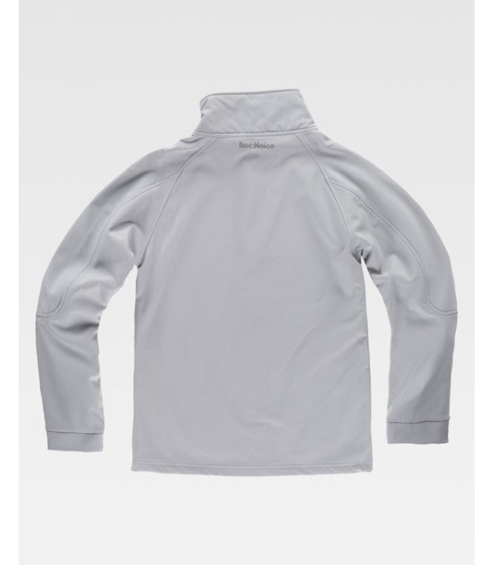 Softshell liso con presillas a contraste. Cuello alto con cinta ...