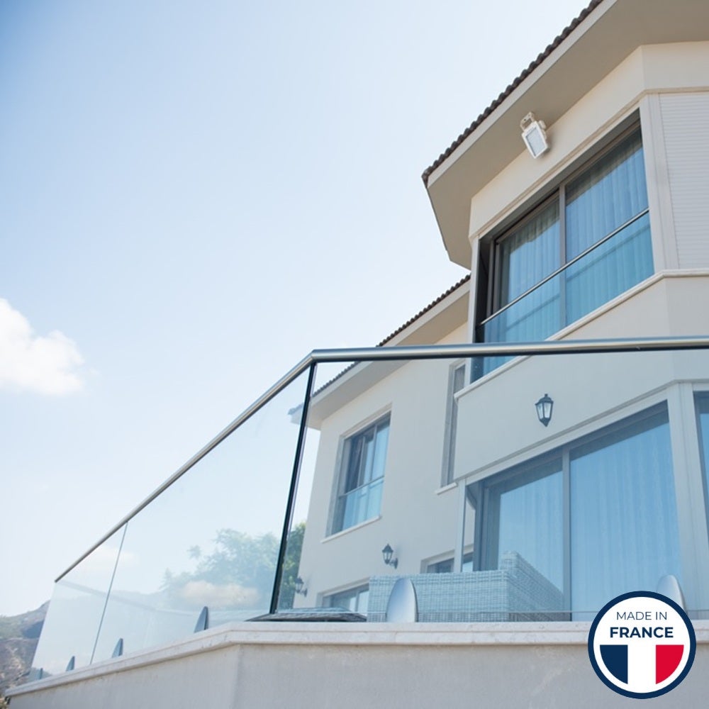 Garde-corps en verre feuilletée trempée 16 mm (88/2), pose sur pince au ...