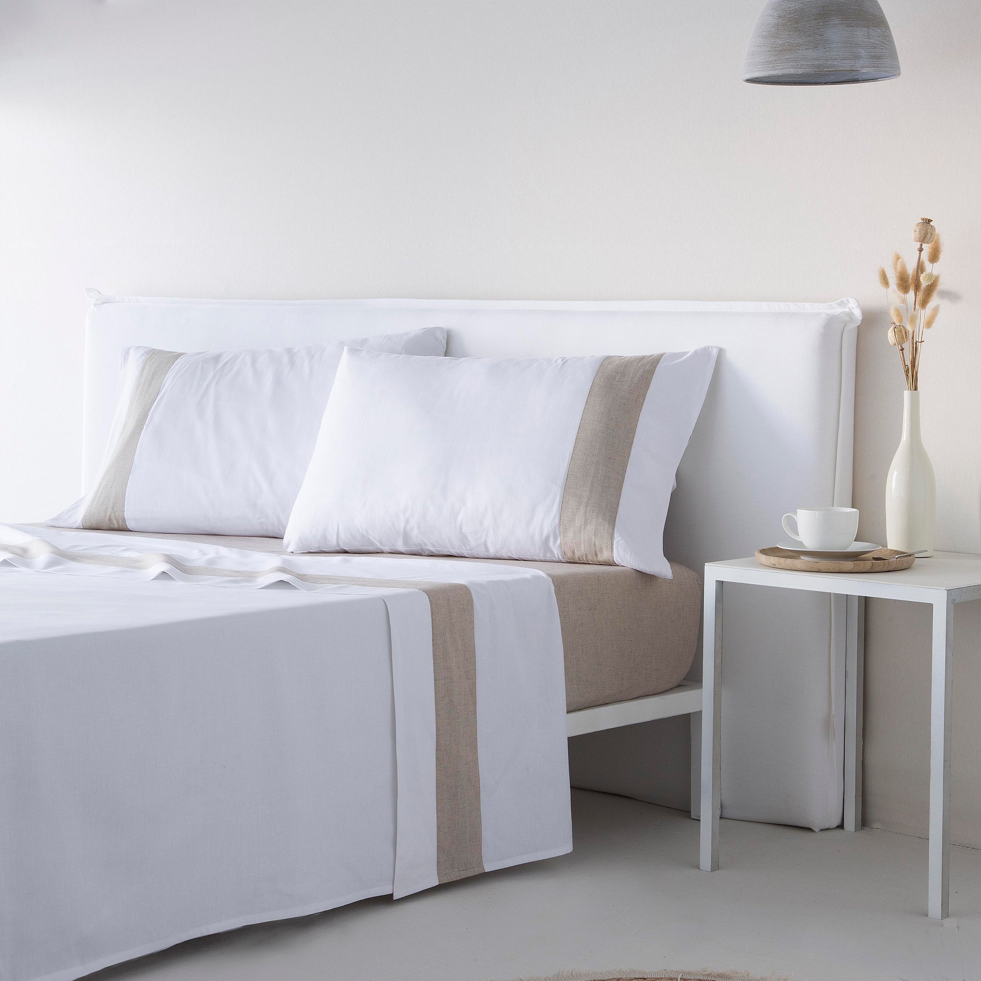 Ensemble de draps unis 4 pièces Essence 100 % coton. Lit 180 cm Beige ...