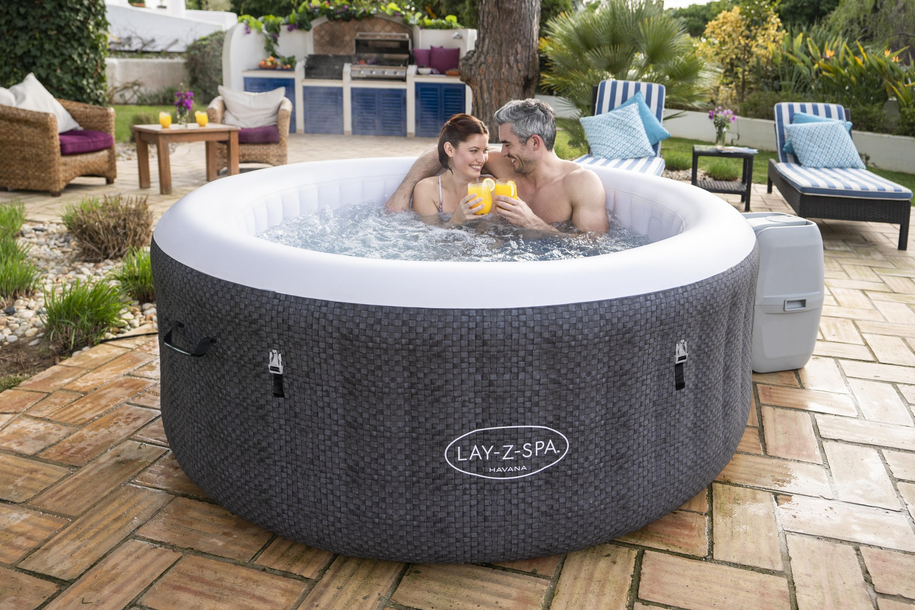 Piscina SPA idromassaggio Lay-Z-Spa Havana AirJet Bestway 60035 | Leroy ...