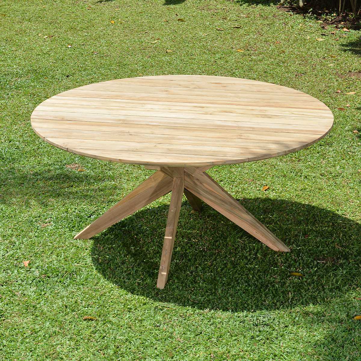 Table ronde en teck recyclé D 165 cm Sakai | Leroy Merlin