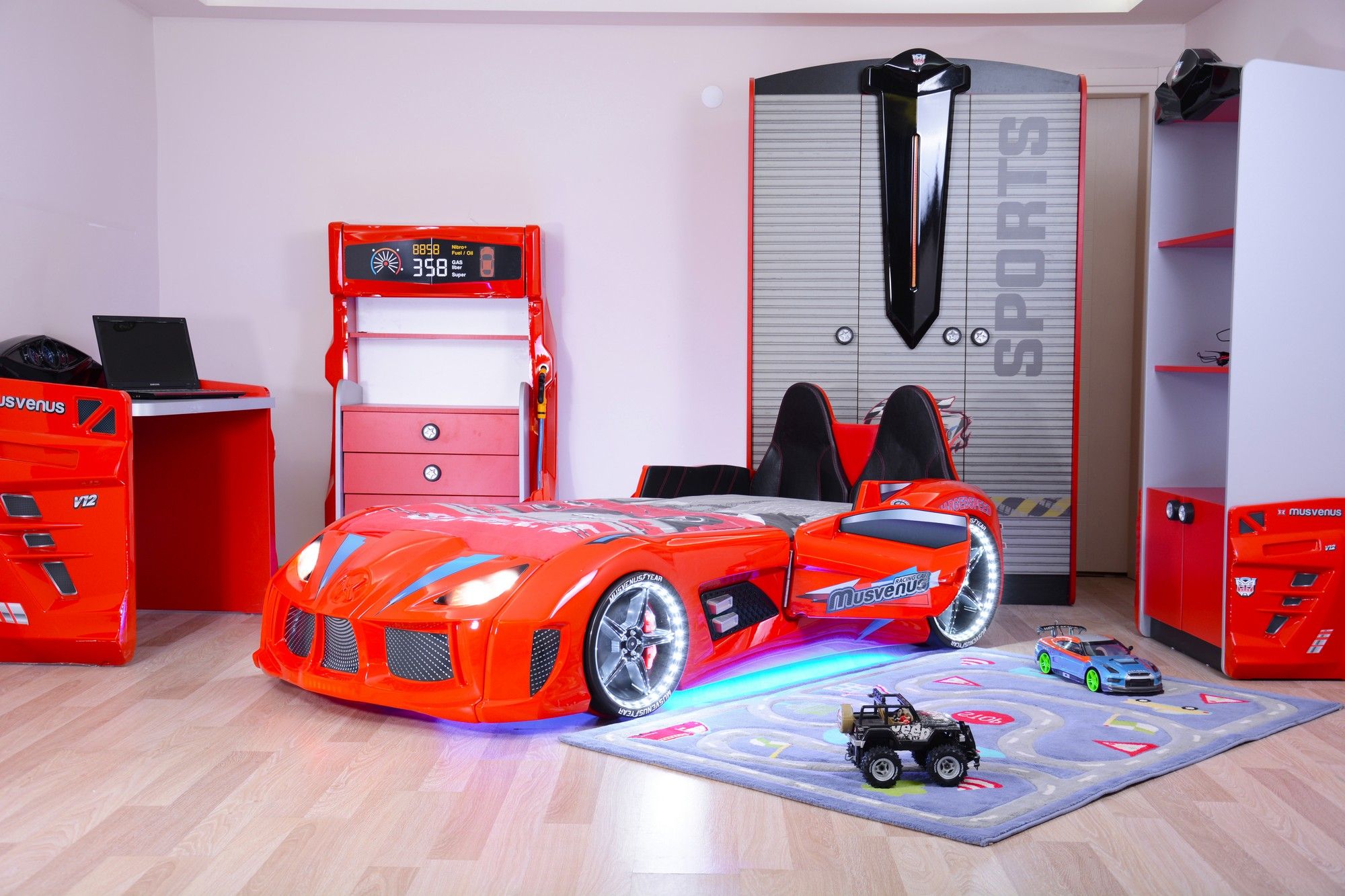 Lit voiture de course interactif pour enfant Currus Bois Rouge et LED ...