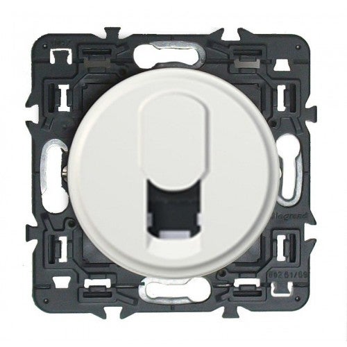 Prise informatique RJ45 Céliane Blanc complete Legrand C4964 | Bricoman