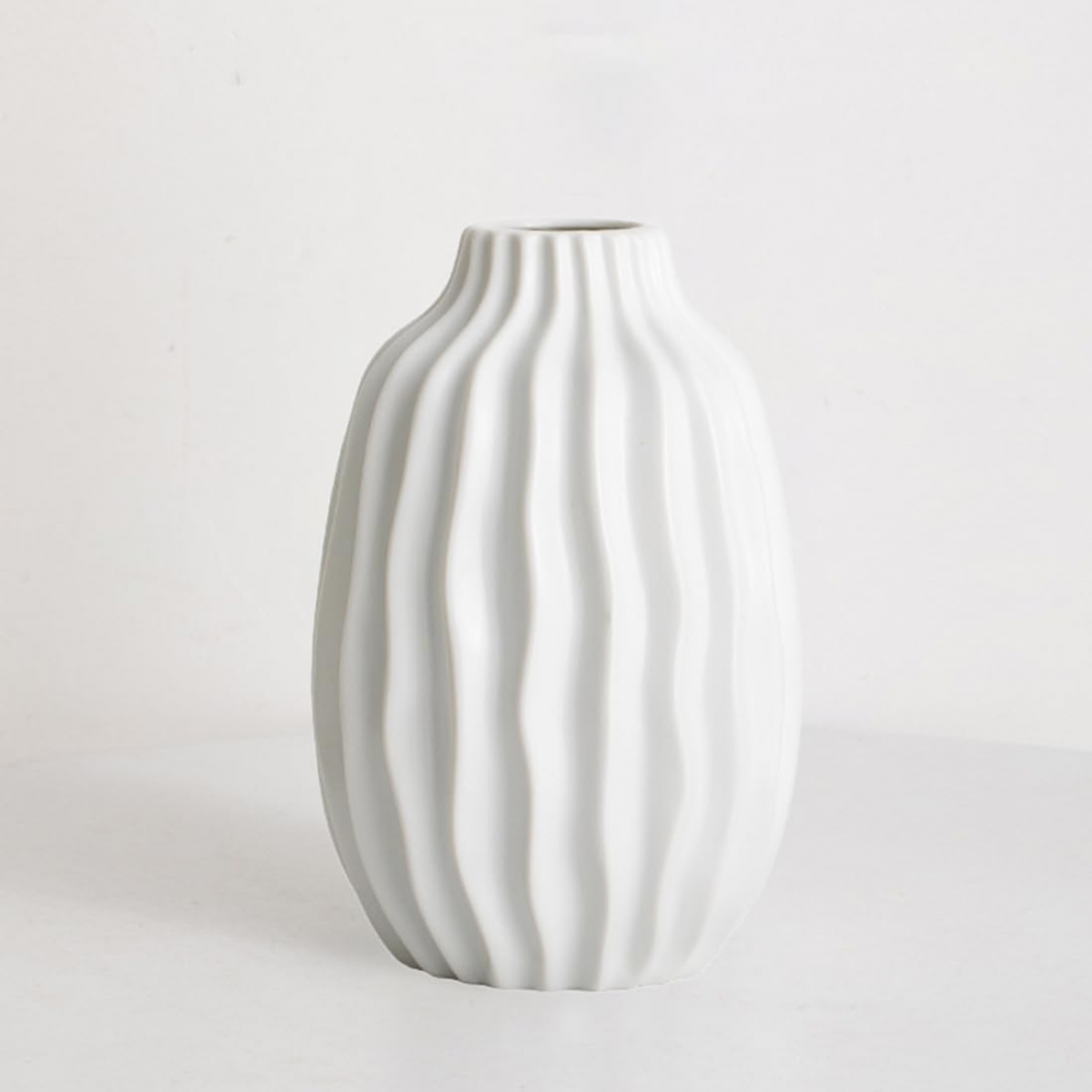 Vase Blanc en Céramique 20 cm, Vase Design Côtelé Élégant, Style ...