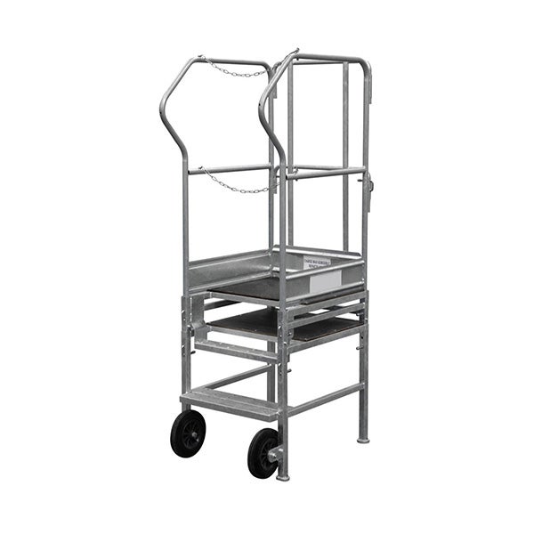 Escabeau PIRL 3 marches - Hauteur max de travail 2.80m - 18.012 | Leroy ...