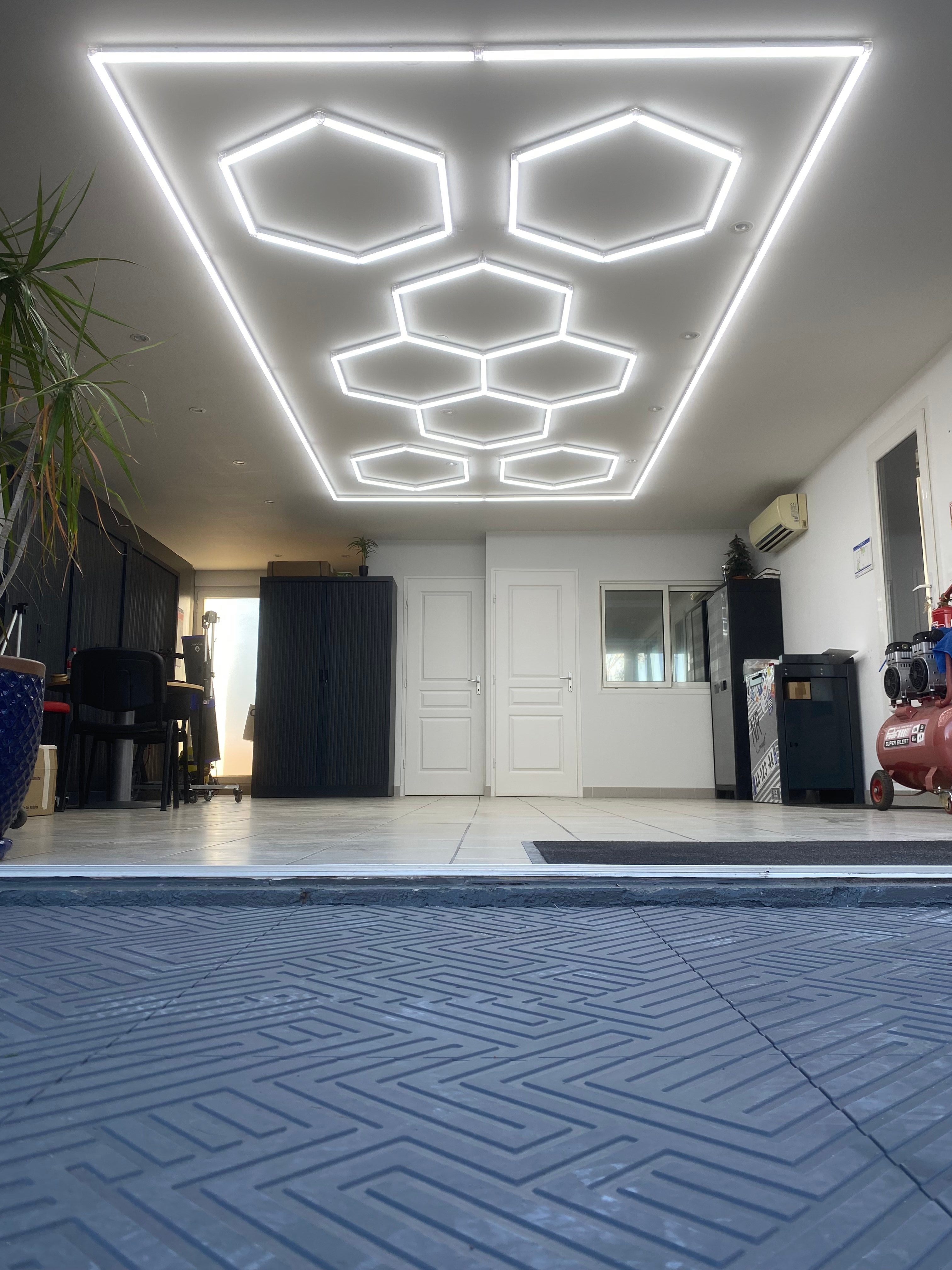 Eclairage LED Rectangle Hexagonal 55 barres LED - L485 cm - pour garage ...