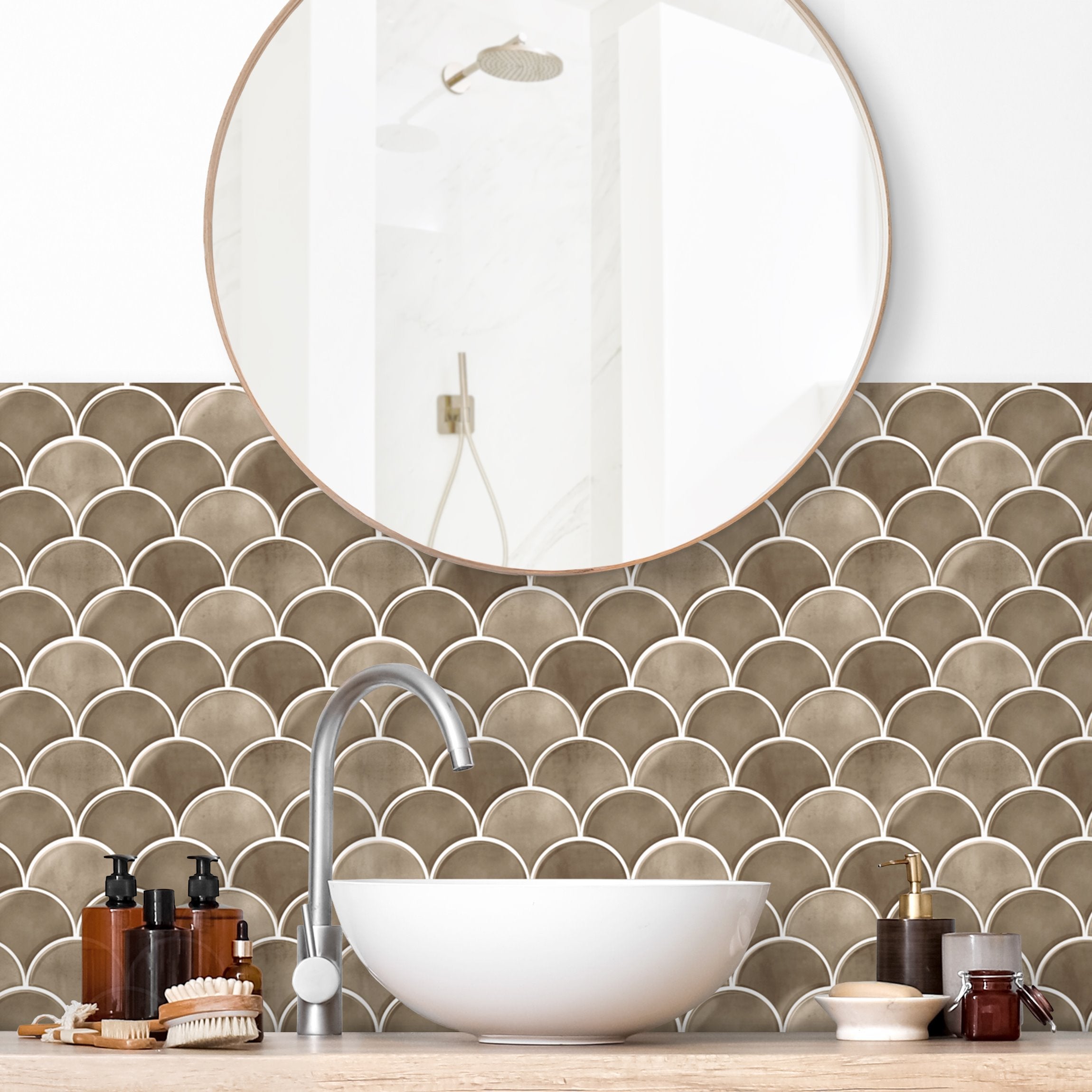Revestimiento de pared para baño - Fish Scale Tiles Ceramic Look Beige ...