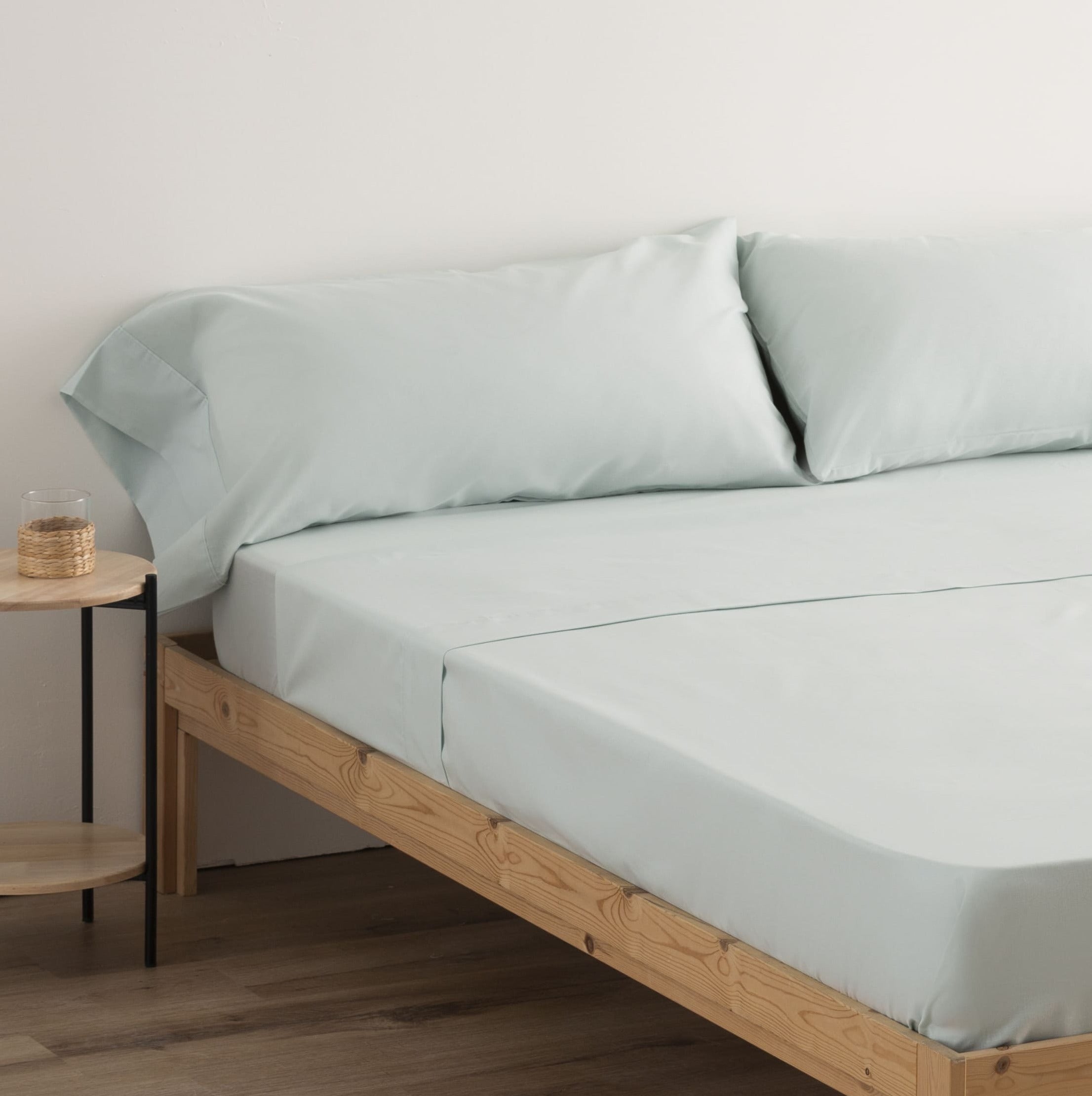 Parure de Draps Design Eau Lit 160cm (4 pièces) Donegal Collections ...