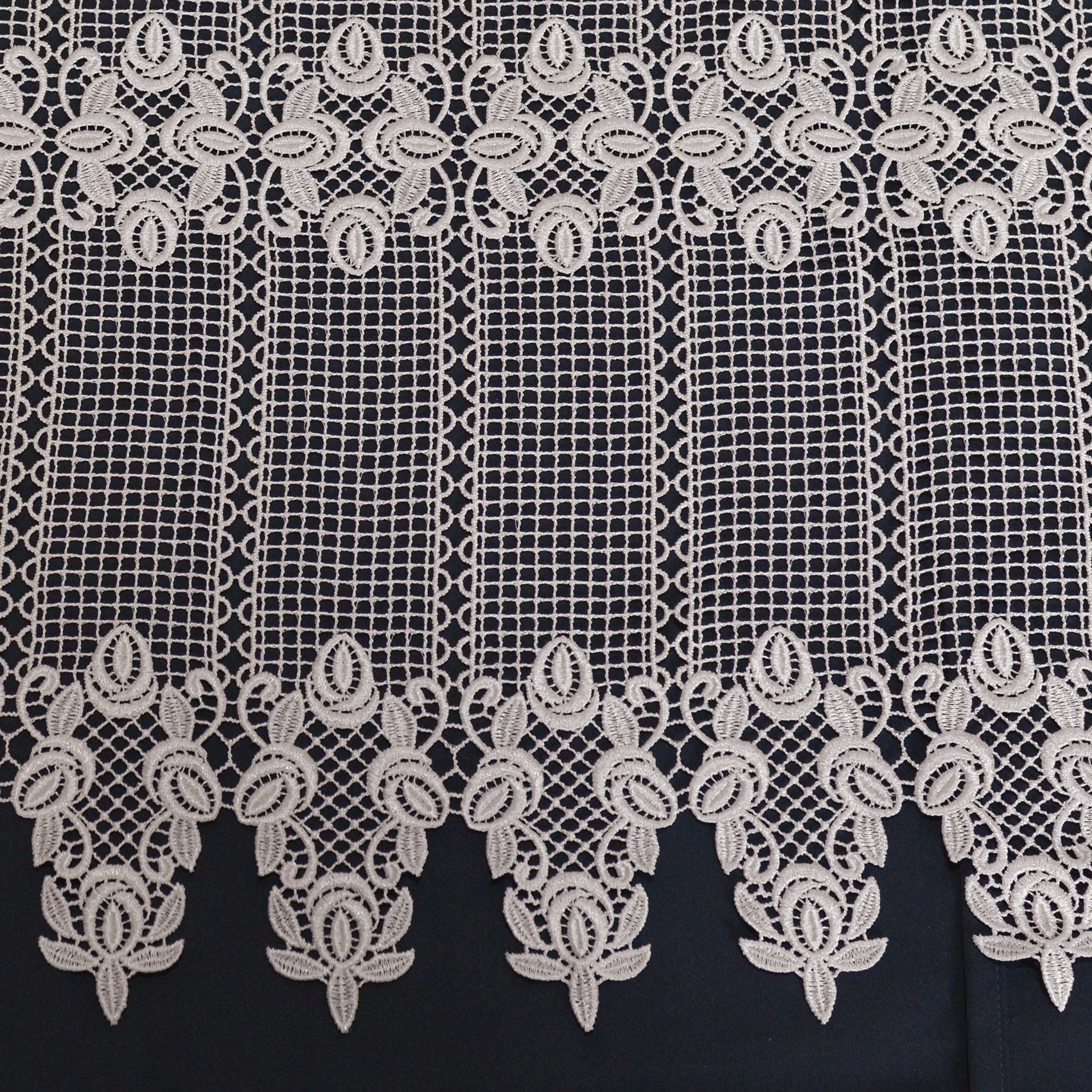 Brise bise en macramé au style ornemental - Ecru - 1.2x0.75 m ...