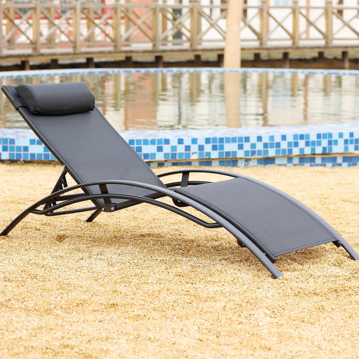 Transat empilable et ajustable en aluminium noir BAHIA | Leroy Merlin