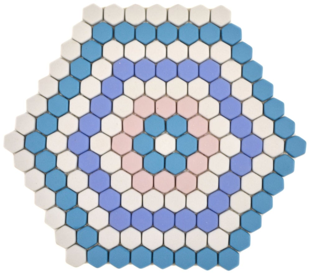 Mosaico hexagonal de vidrio reciclado mate Roma azul, rosa y blanco ...