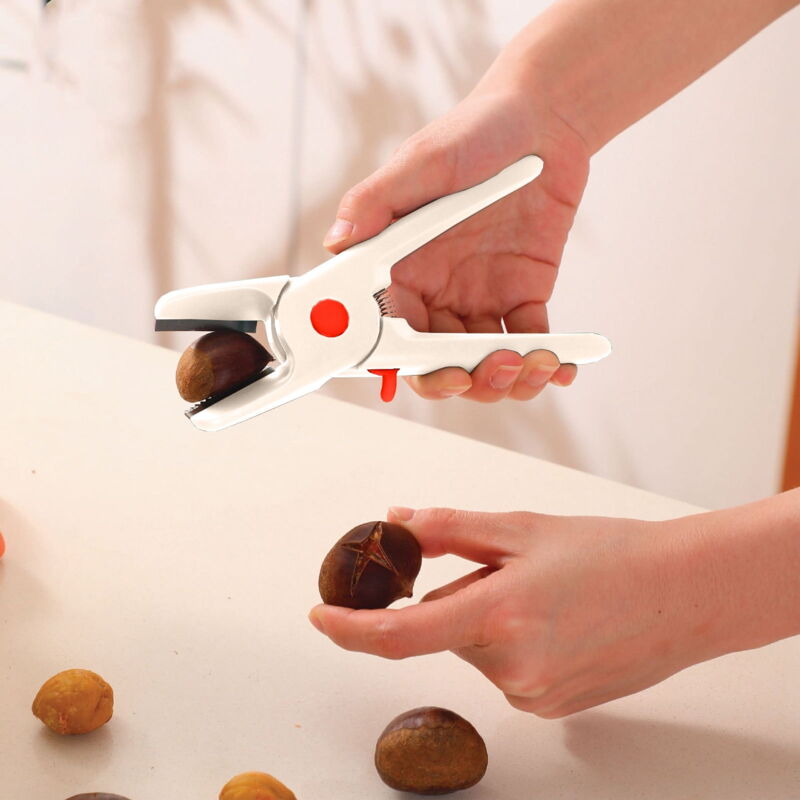 Gadget de cuisine, pince à châtaignes, décortiqueur de châtaignes ...