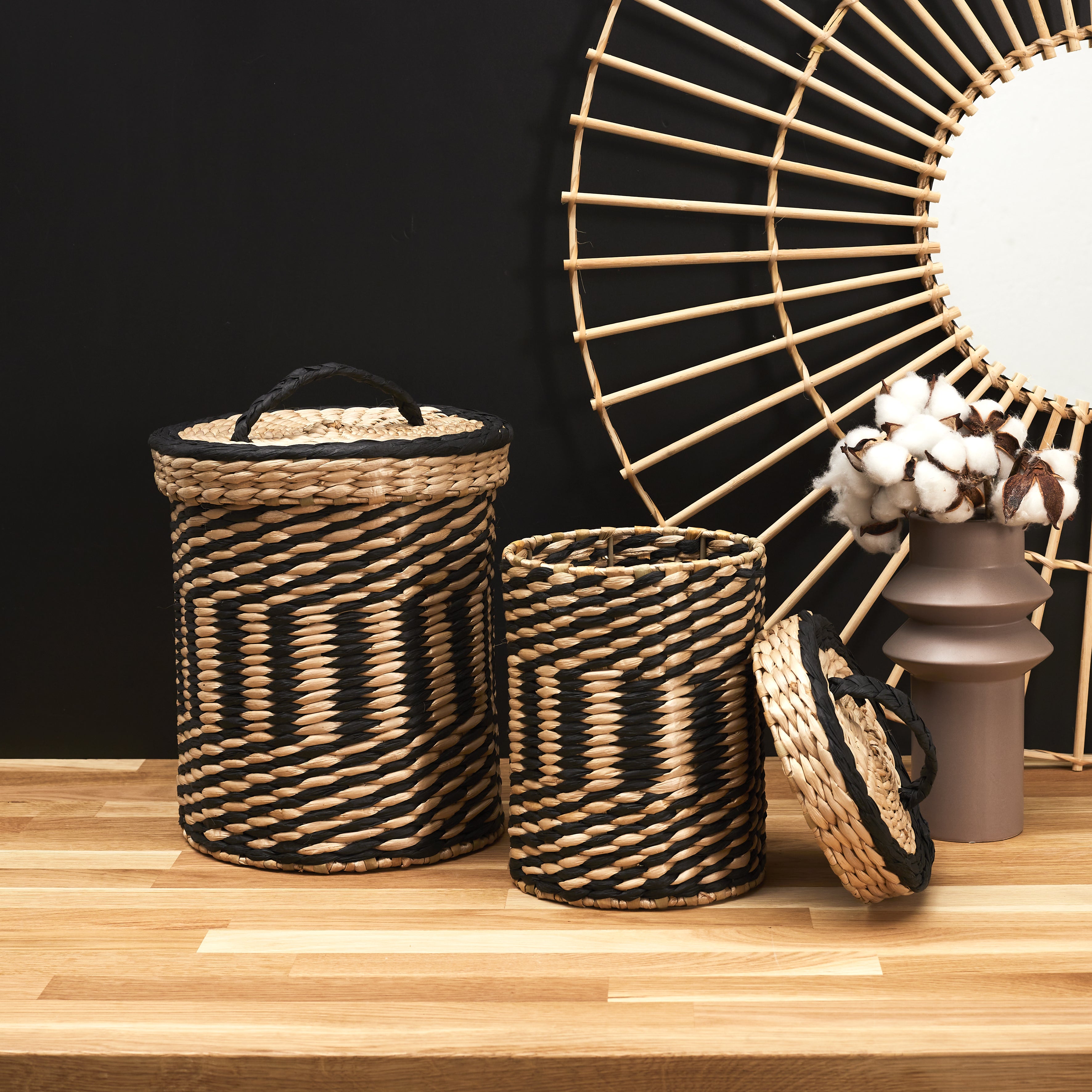 Lot De 2 Paniers - Home Deco Factory - Tressés - Avec Couvercle ...