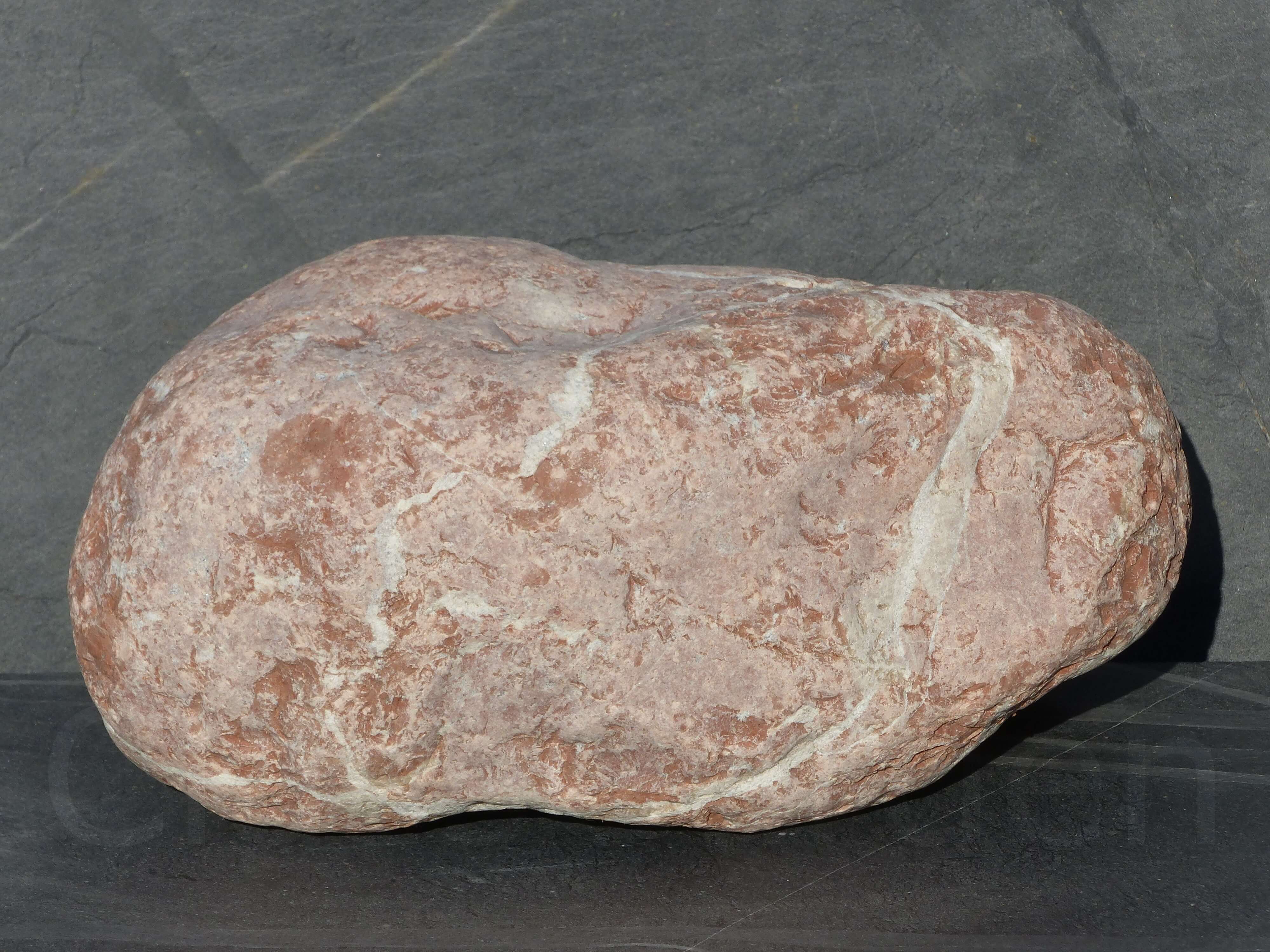 Gros Galet ROUGE 200-350 | Leroy Merlin