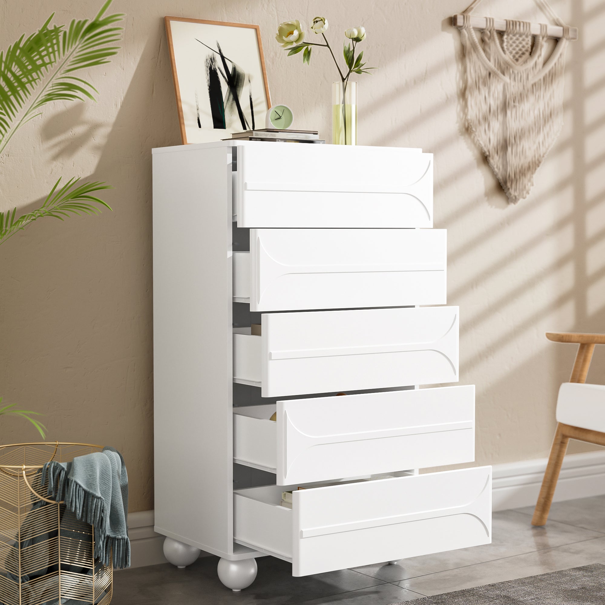 Commode à 5 tiroirs et design élégant en relief – pieds en métal blanc ...