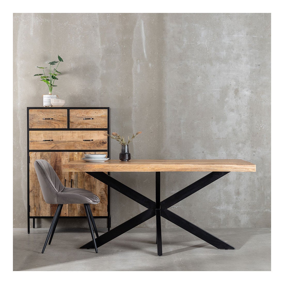 Table de repas rectangulaire 160 cm Bois Brut/Noir - AMANDIA | Leroy Merlin