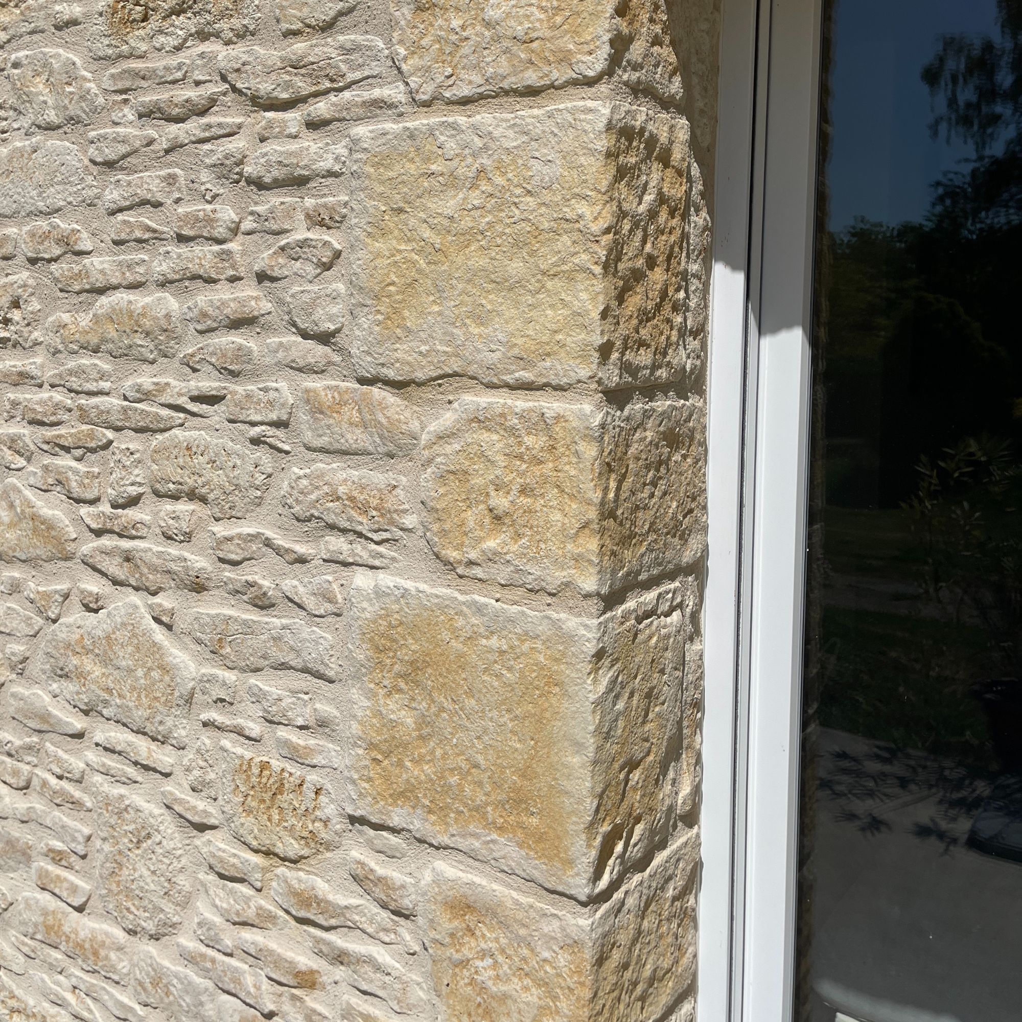 Chaînes d'angle pour pierre de parement Province ton doré - H.20cm et H.30cm - RO'MA Nature ...