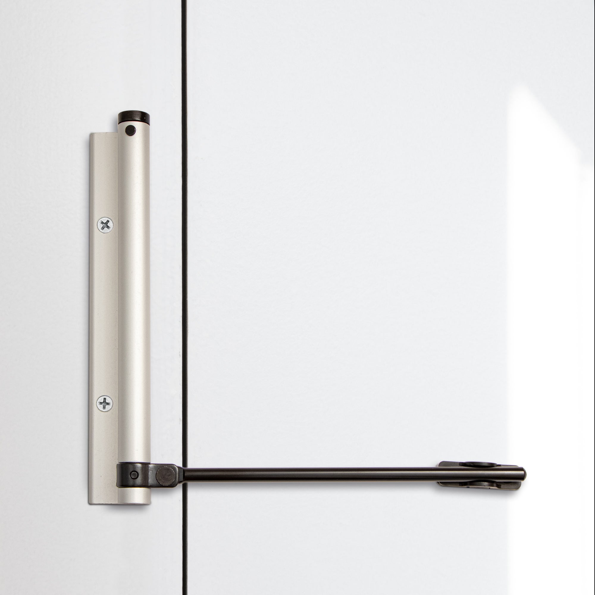 Bras à ressort ferme porte, a corps très fin en Aluminium anodisé ...