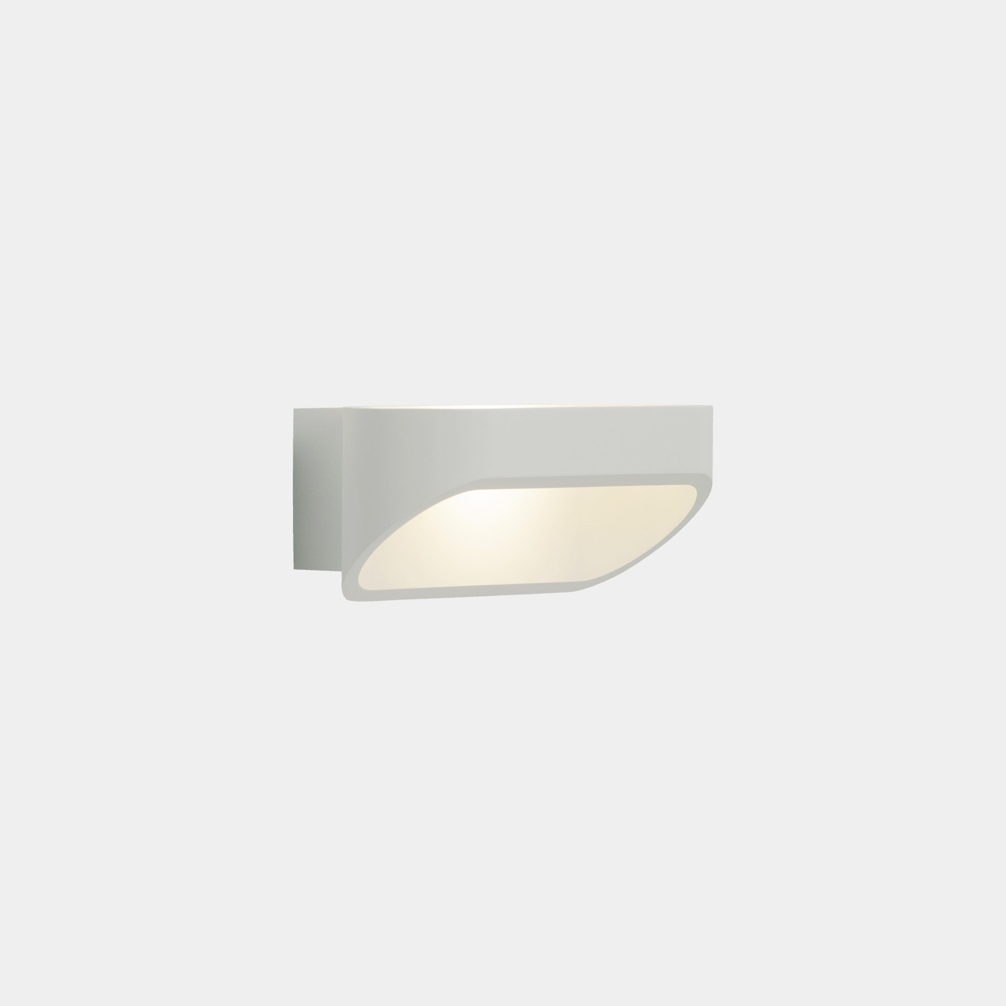 APPLIQUE OVAL 180MM LED 4.8W 3000K BLANC 340LM | Leroy Merlin