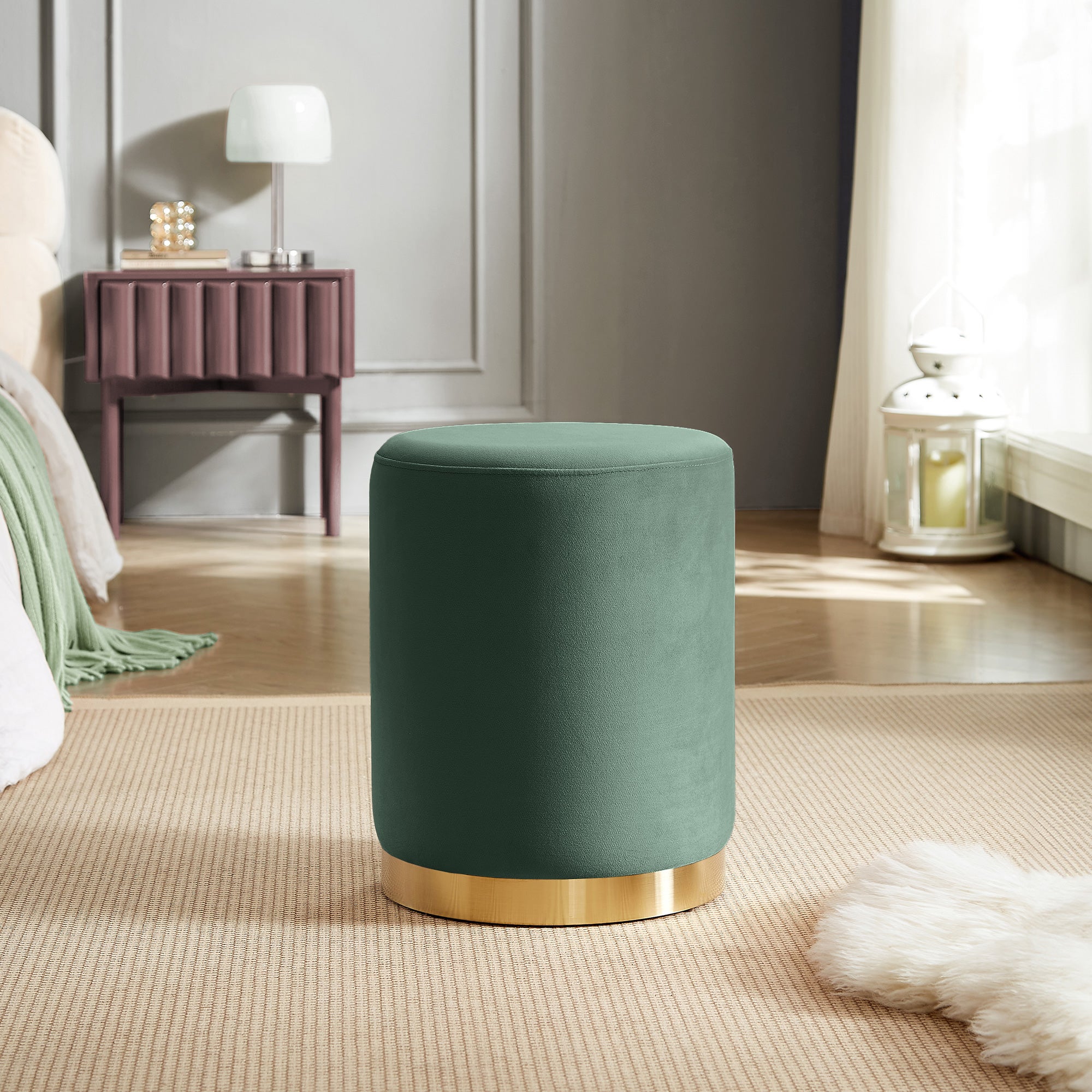Pouf CHARLOTTE I Velours Vert sapin et Métal Doré | Leroy Merlin