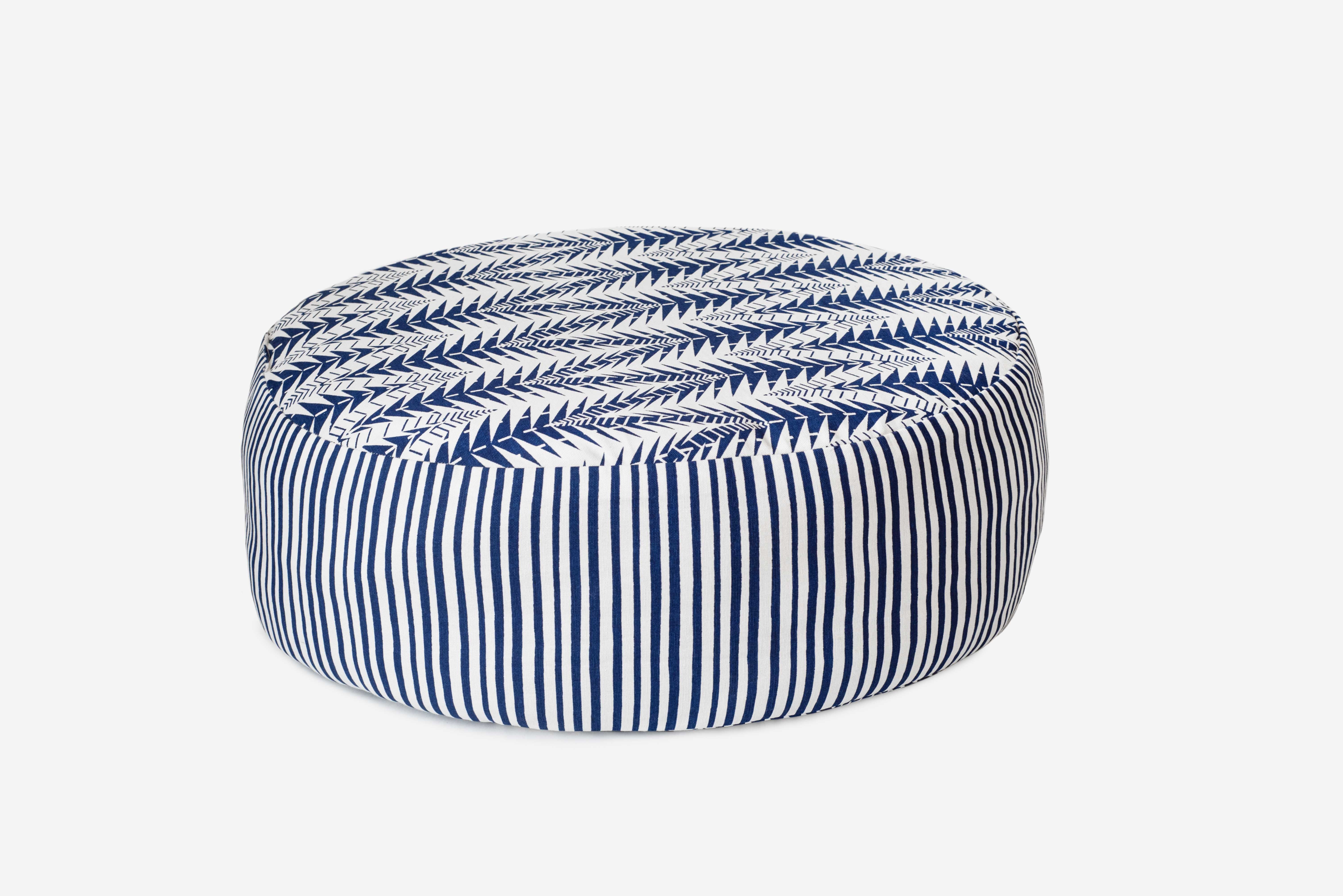 POUF ROND ETHNIQUE BLEU ET BLANC Ø60X20CM | Leroy Merlin