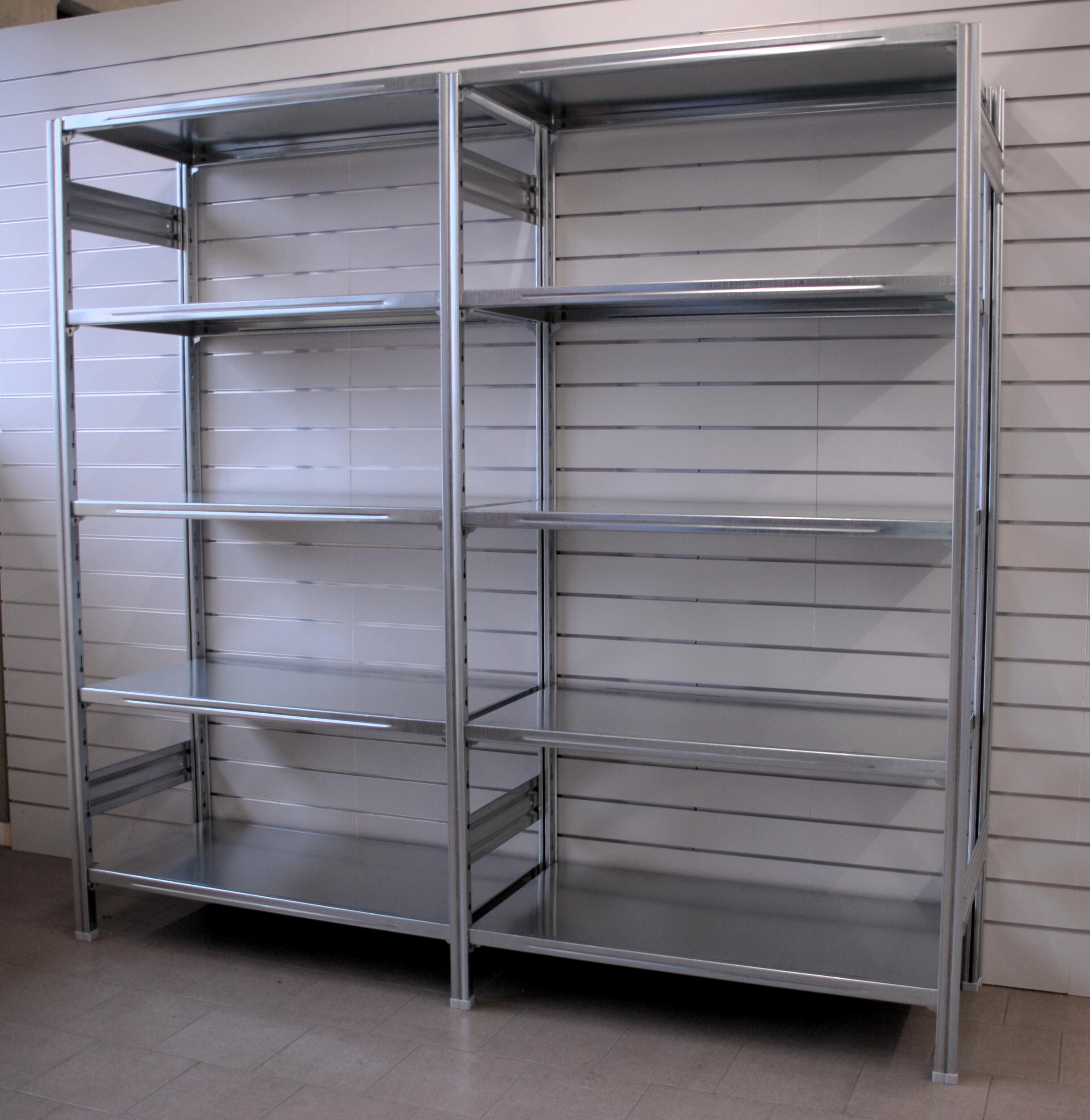 Rayonnage métallique galvanisé pour entrepôt cm. 100x70x150h | Leroy Merlin