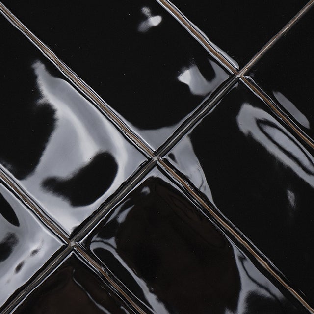 Azulejo negro brillante: fácil limpieza y durabilidad prolongada