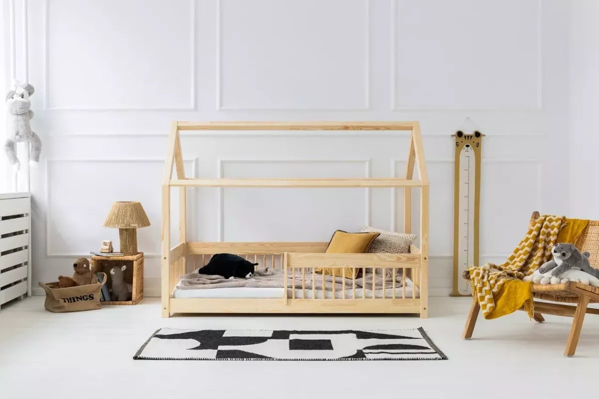 Lit enfant cabane en bois Montessori 90x180cm | Leroy Merlin