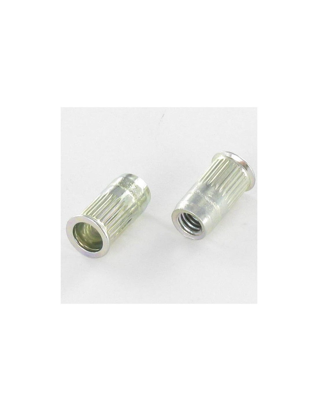 Ecrou aveugle Acier zingué M4 6X12 Tête Réduite-1 pièce | Leroy Merlin
