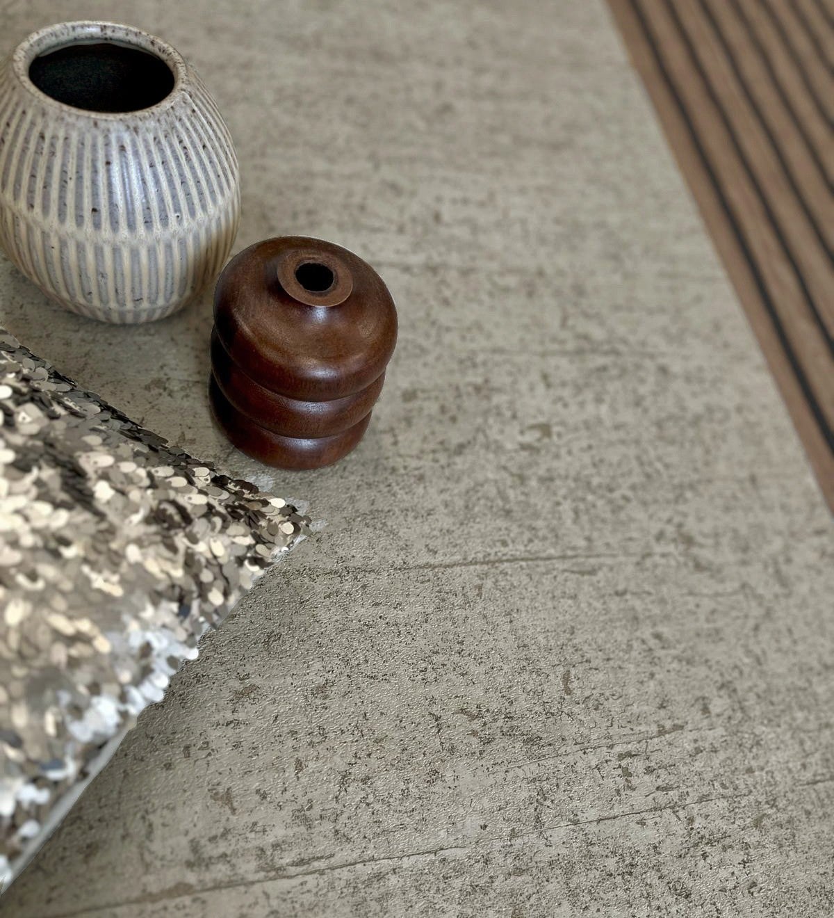 Papier peint vinyle effet pierre naturelle avec texture, tons vison - Onyx Mineral 683605 de ...