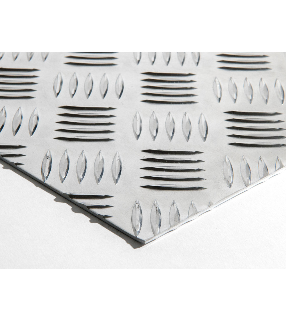 Plaque Aluminium Strié, ép. 2/3mm, Hauteur 75cm x Largeur 80cm | Leroy ...