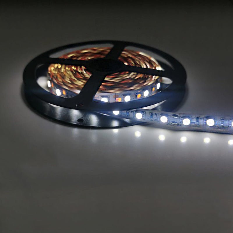 Tira LED 12V 5M 5050 60LED/m - Sencilla / Blanco Frío 6000K - 8000K ...