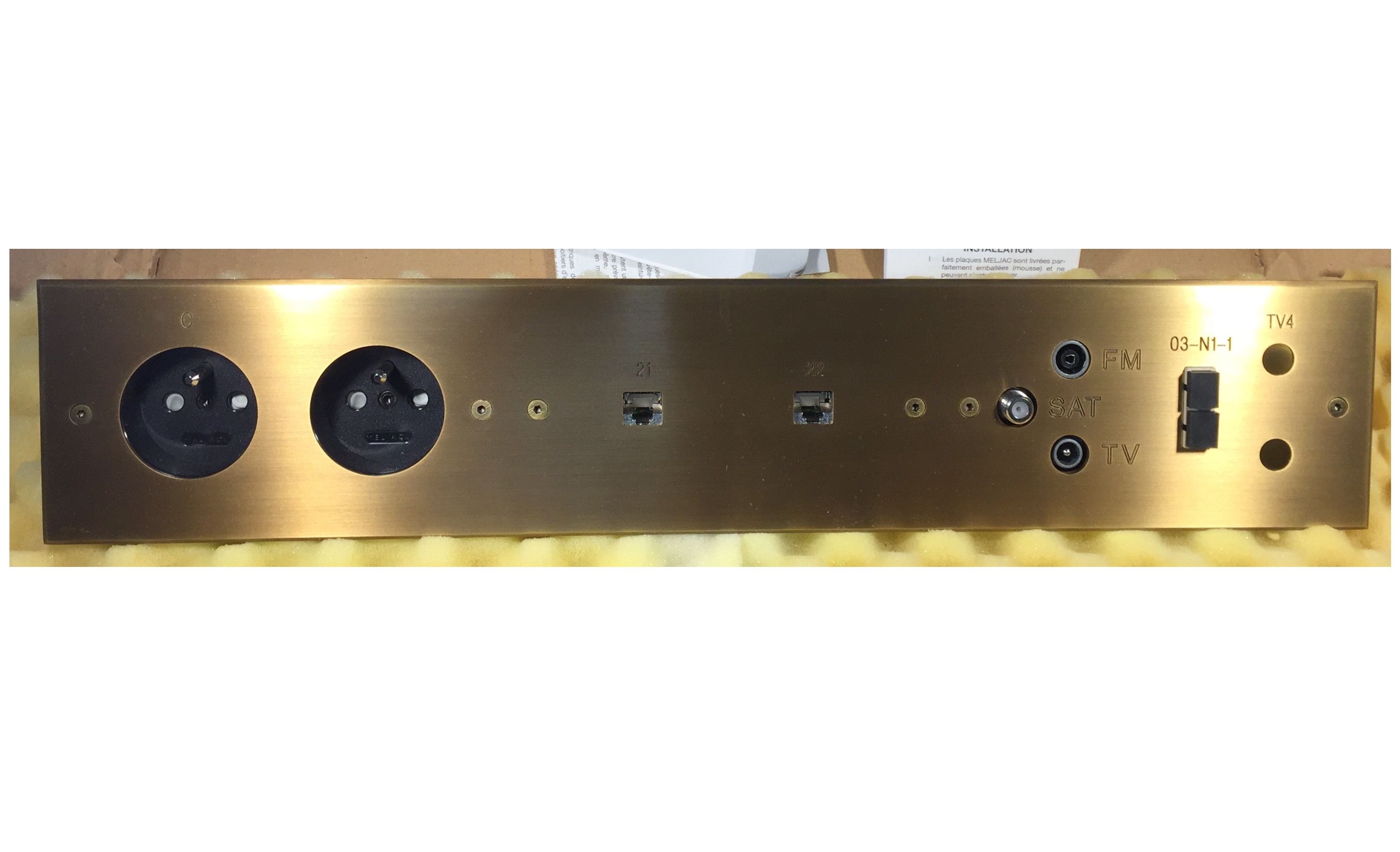 Meljac Multiprise complète - 2 PC+T + 2 RJ45 SPE + 1 TV FM SAT + 1 ...