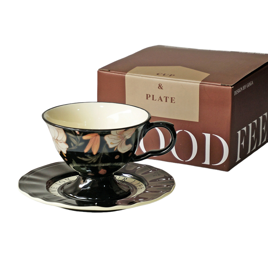 Tasse à café et soucoupe de luxe légère, tasse à pied haut en céramique ...