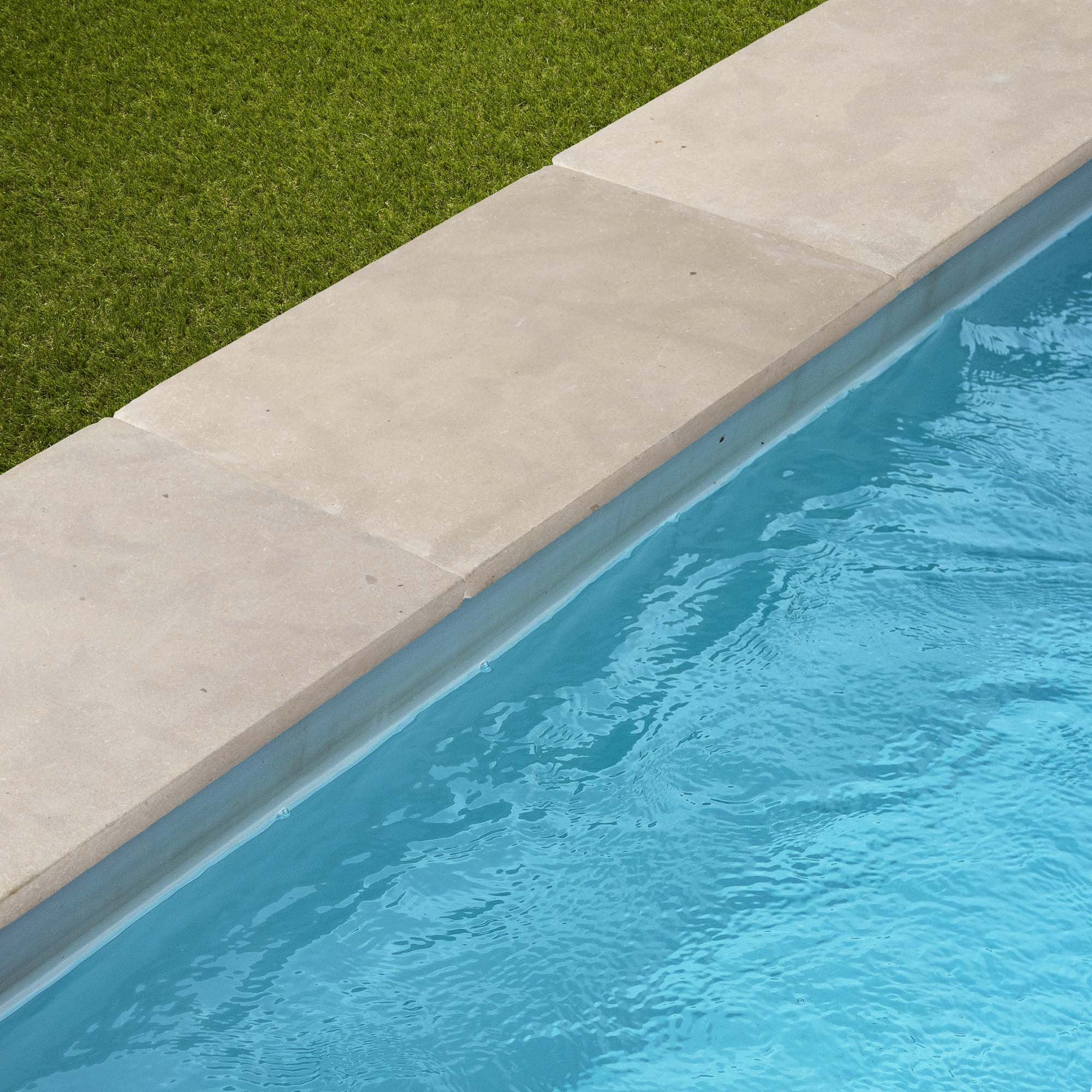 Margelle de piscine en pierre Atlas Beige 60x40x3 cm Bord Droit (à l ...