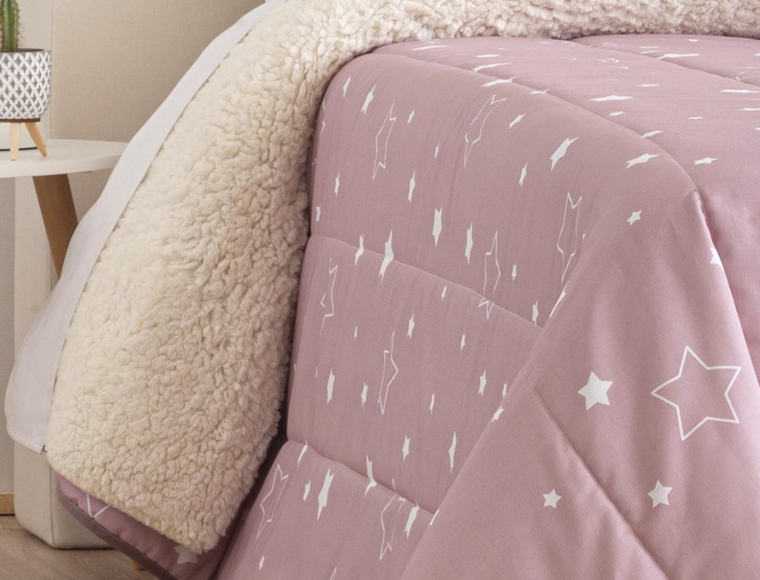 Edredón Juvenil con Reverso Sherpa Noche Color Rosa para cama de 135 cm ...