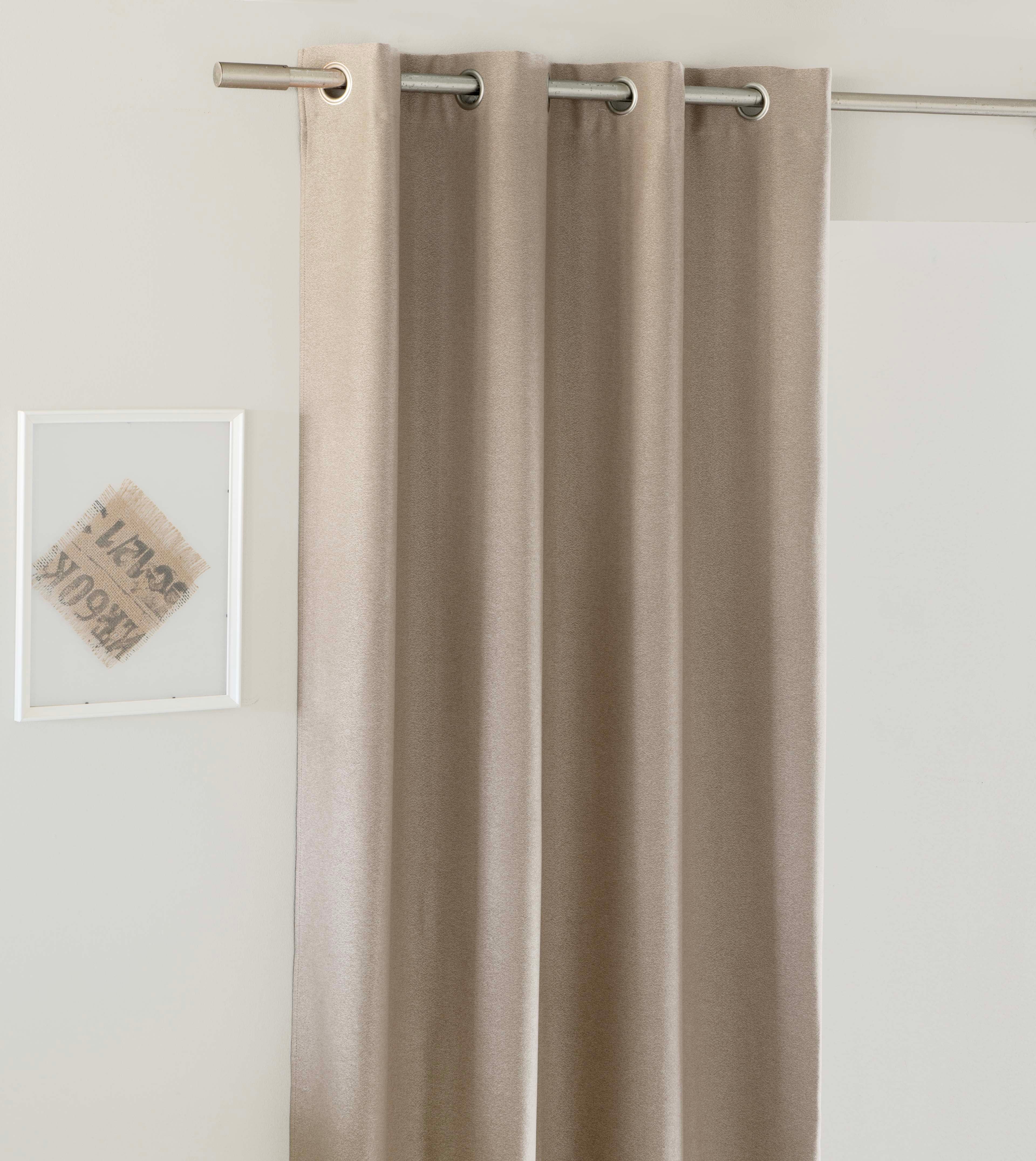 Rideau prêt à l'emploi Rocio Lisa à texture obscurcissante avec anneaux ...