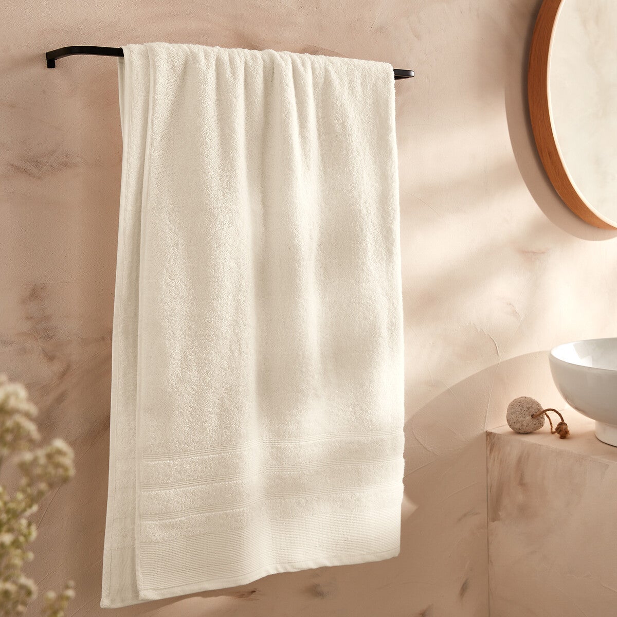 Maxi-drap de bain 600 g/m², Zavara - Blanc cassé - 100 x 150 cm | Leroy ...