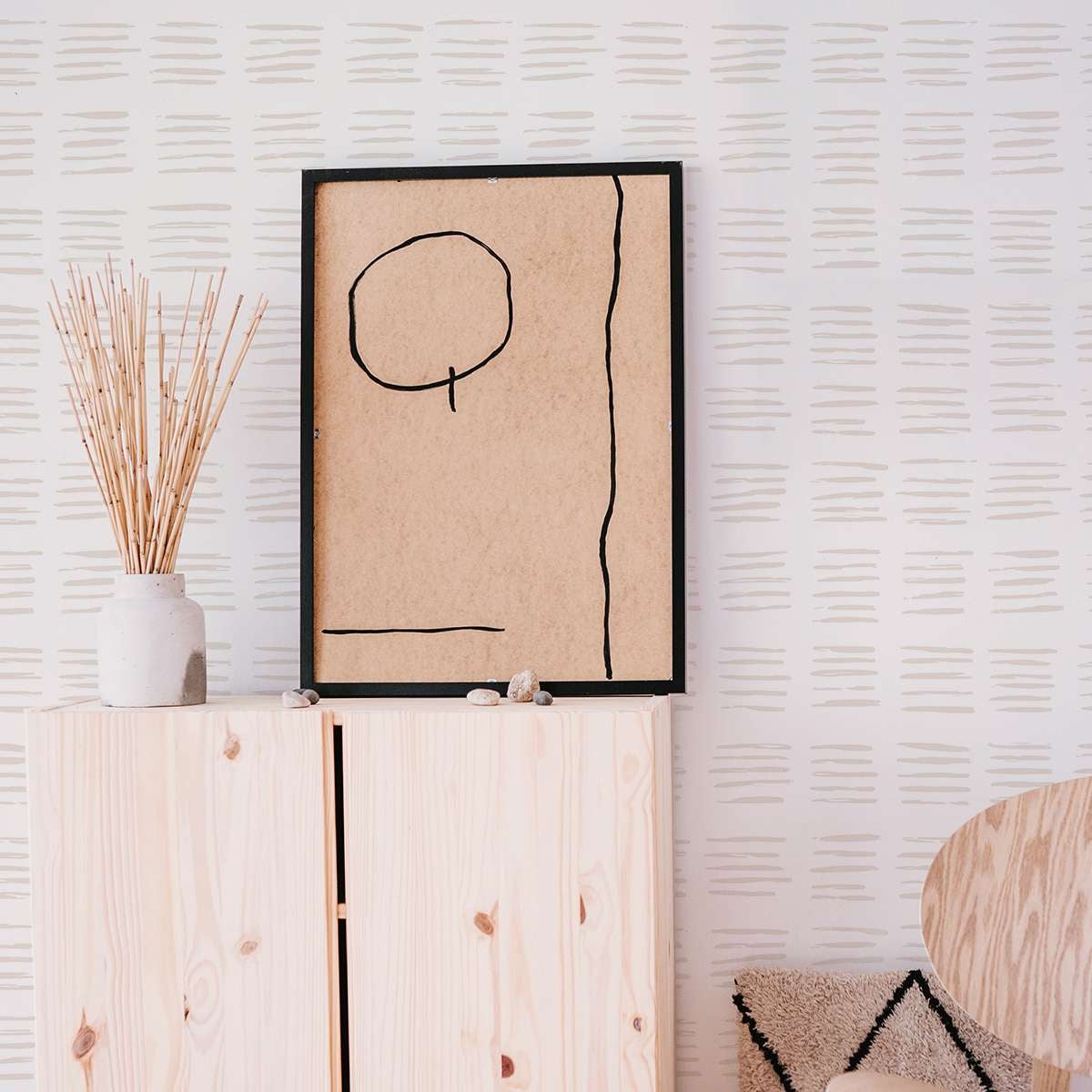 Papel pintado adhesivo pared rayado marfil lavable y removible - 1 ...
