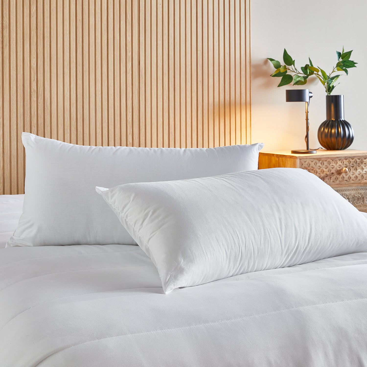 Almohada de Fibra Firmeza Baja Antialérgica Lavable 50x75cm Pikolin Home | Leroy Merlin