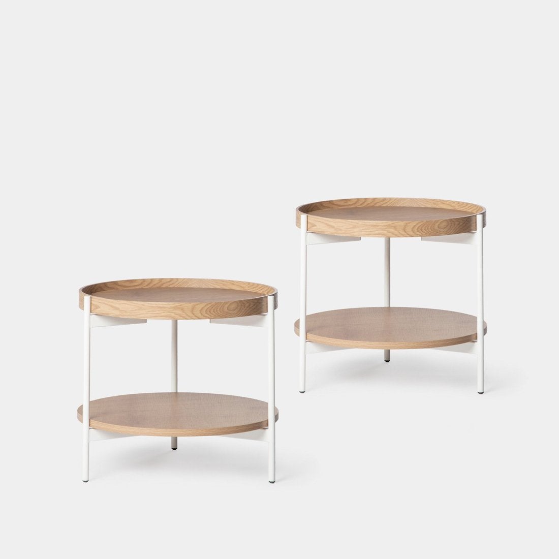 Pack 2 tables de chevet en bois couleur naturelle avec pieds blancs Dan ...
