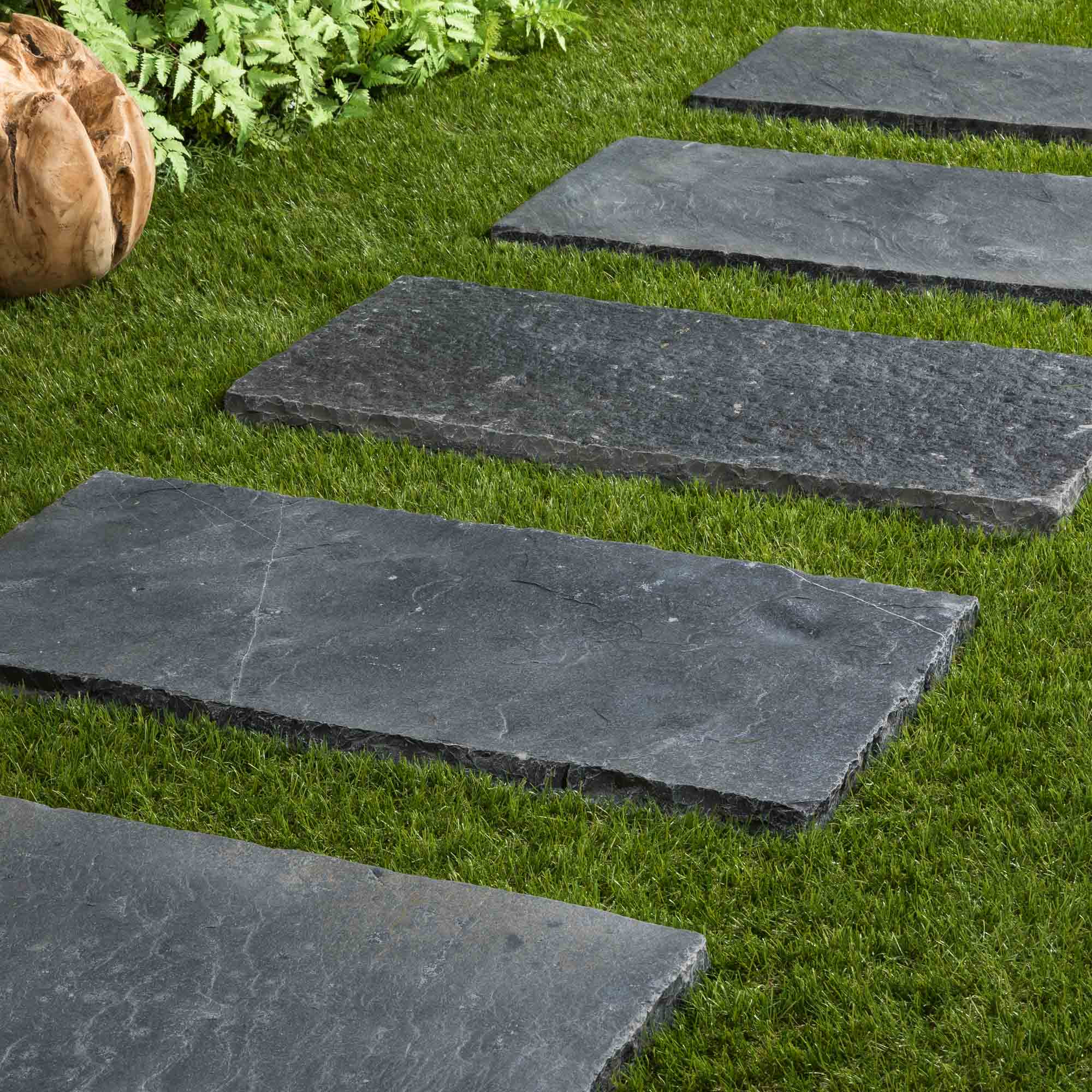 Pas Japonais Pierre Naturelle Tandur Noir 80x40 cm Ep. ±4 cm (à l'unité) - RO'MA Nature | Leroy ...