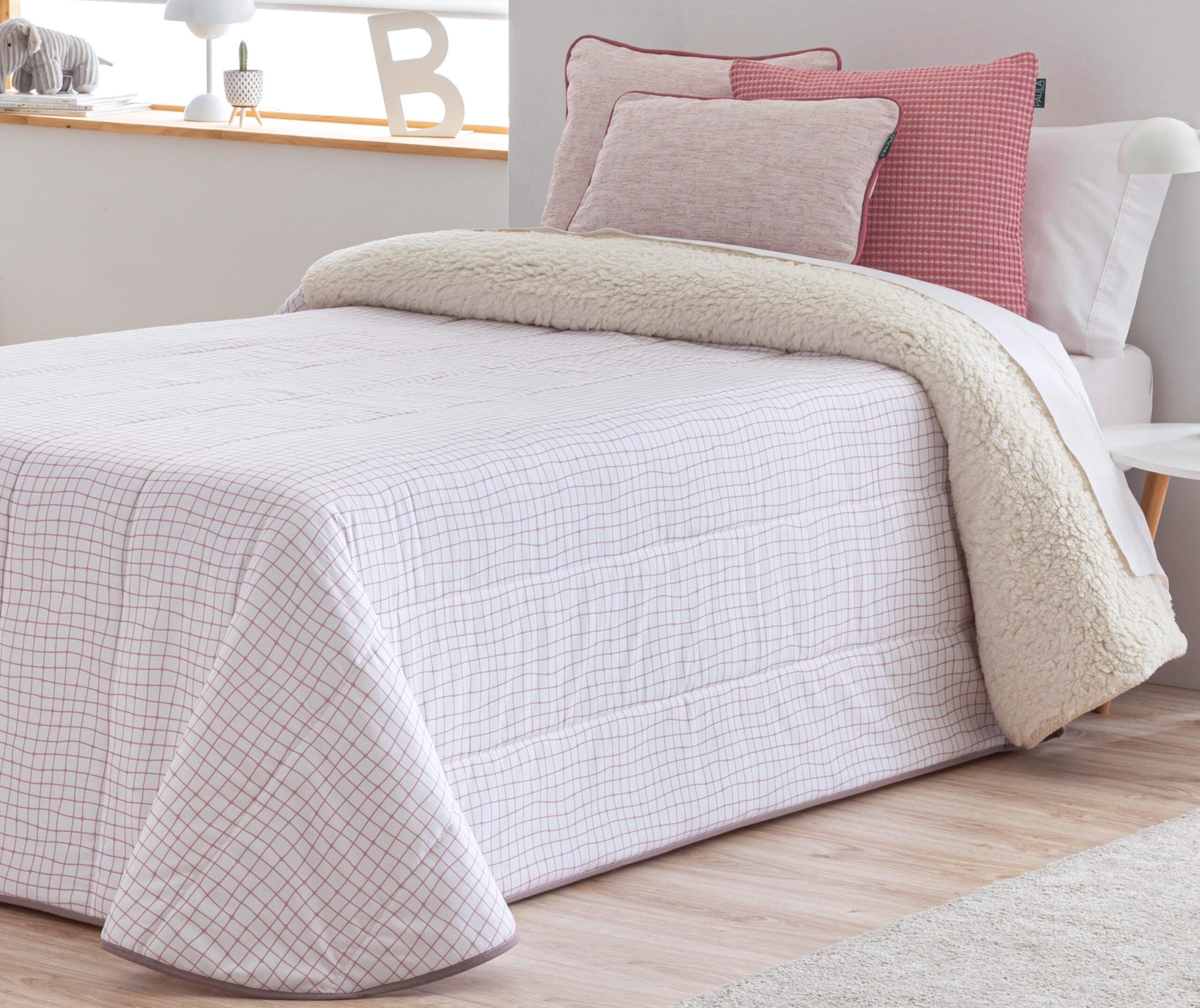 Edredon Juvenil con Reverso Borreguito Sherpa Grafico Rosa para cama de ...