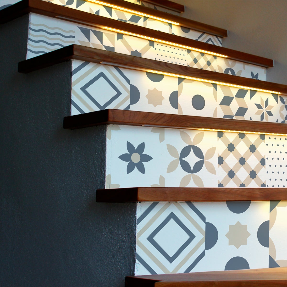 Stickers adhésifs escalier carrelages contremarche - ORNEMENTS DESIGN ...
