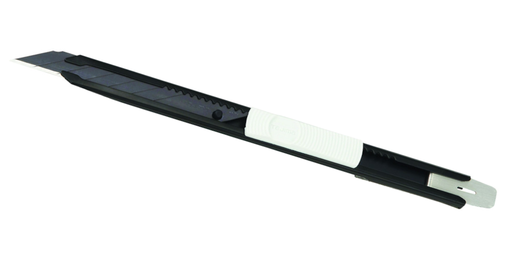 TAJIMA - Cutter premium razar black 9mm - 15860 | Leroy Merlin