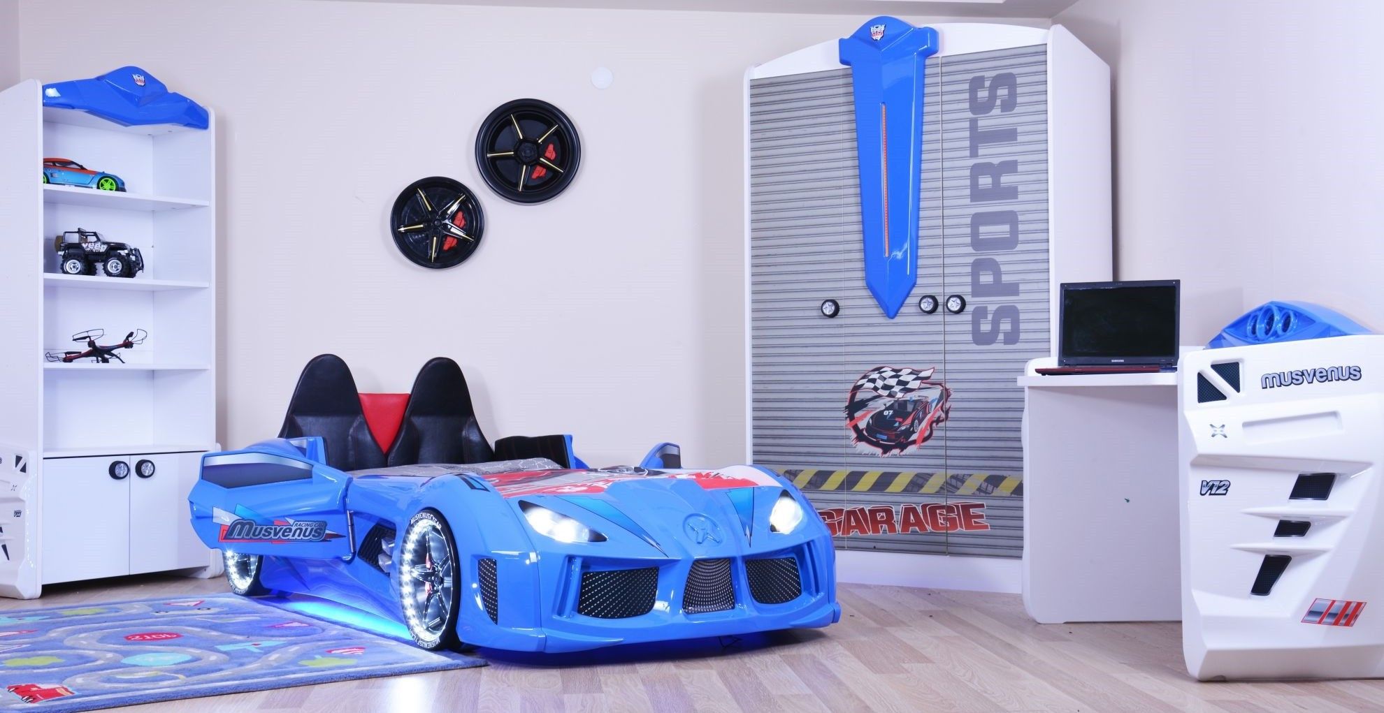 Lit voiture de course interactif pour enfant Currus Bois Bleu et LED ...