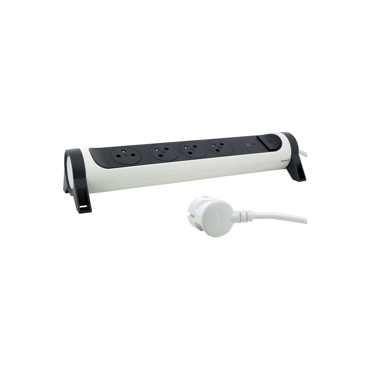 Multiprise LEGRAND PREMIUM PARAFOUDRE 1.5M BLANC - 4 prises | Bricoman