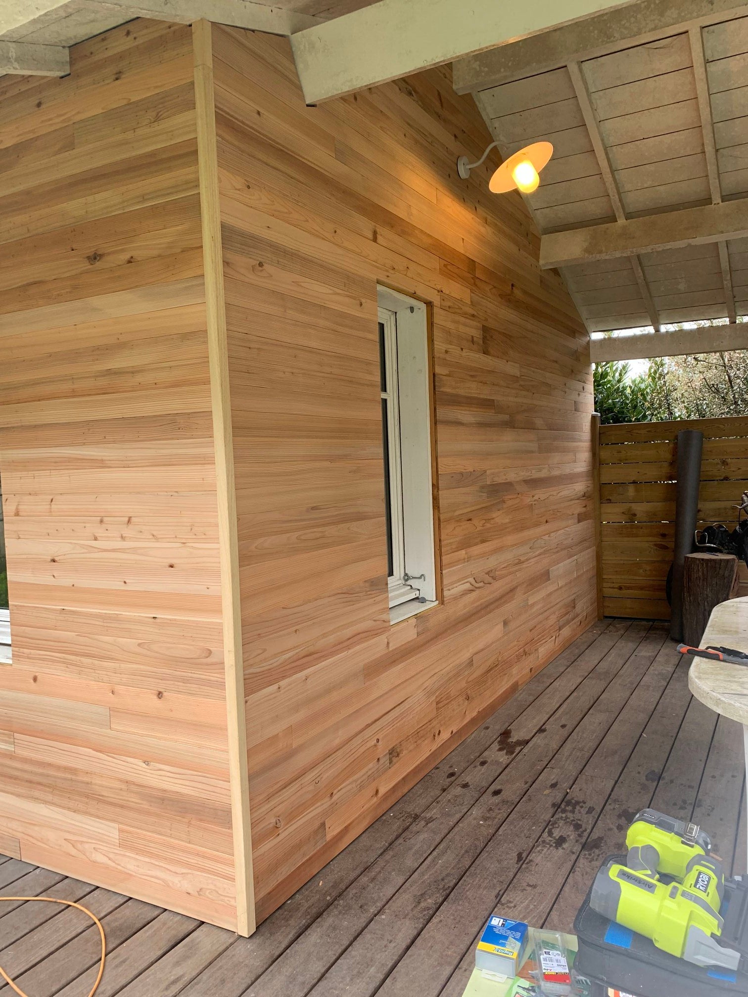 Bardage en cèdre jaune - 12 x 79 mm - Botte de 5 lames de 2,40 m ...