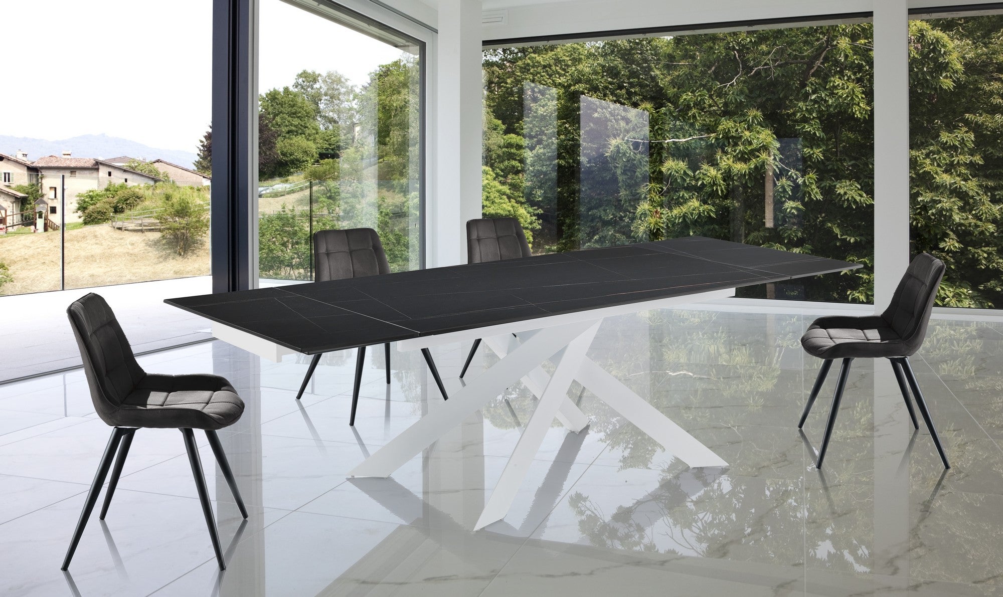 Mesa extensible GIUKI MARMOL NEGRO MATE en acero y cerámica con acabado ...